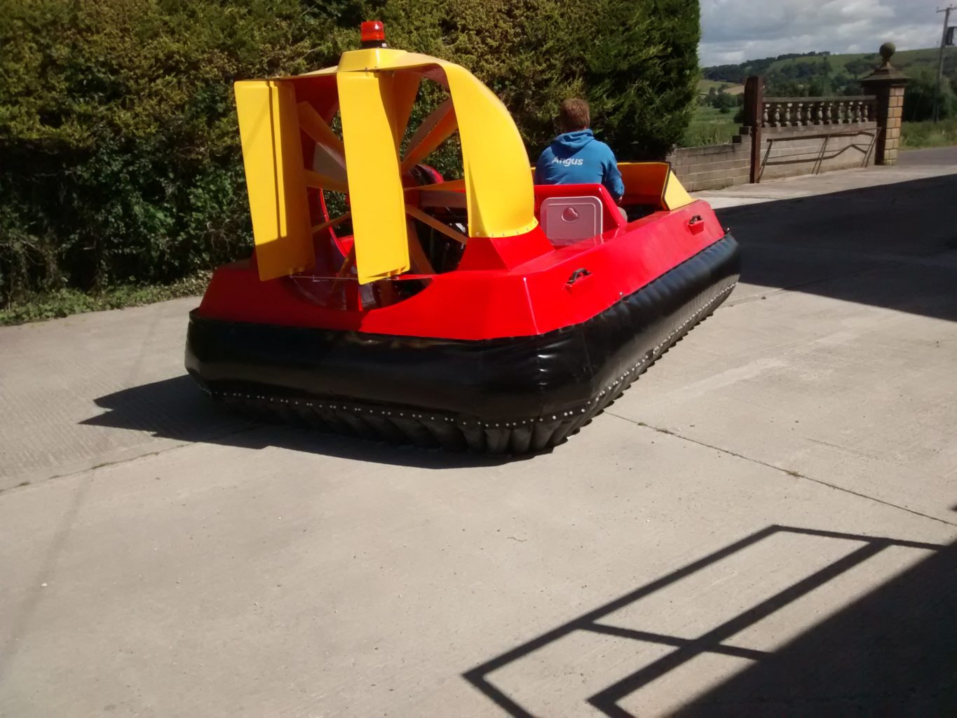 Hovercraft For Sale / Rent – Hovercraft Club of Great Britain